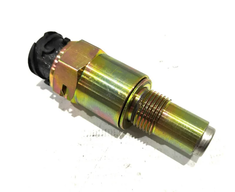 C03054-16 Датчик спидометра импульсный 4-х контактный (байонет) HOWO ...